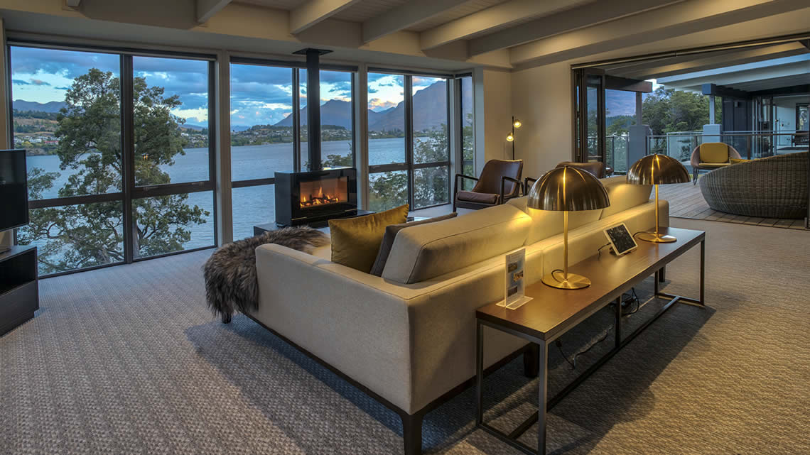 Queenstown.com | The Rees Hotel, Luxury Apartments & Lakeside Residences